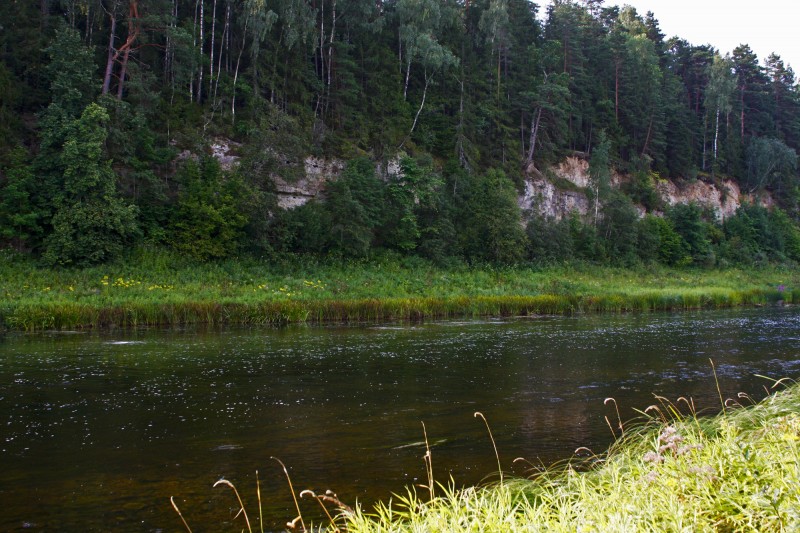 Outcrop, steep coast, cave - gotobaltic.com