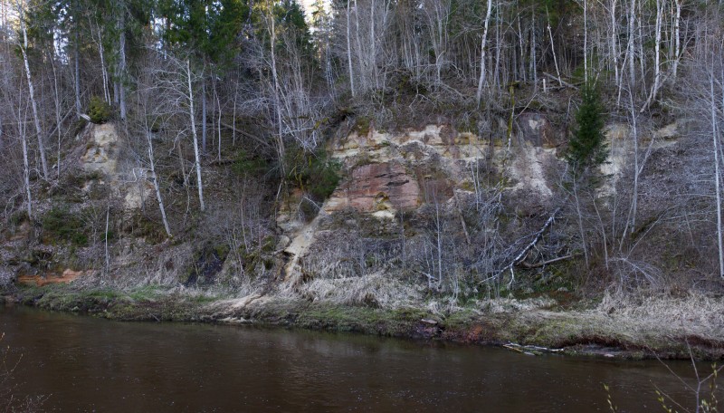 Outcrop, steep coast, cave - gotobaltic.com
