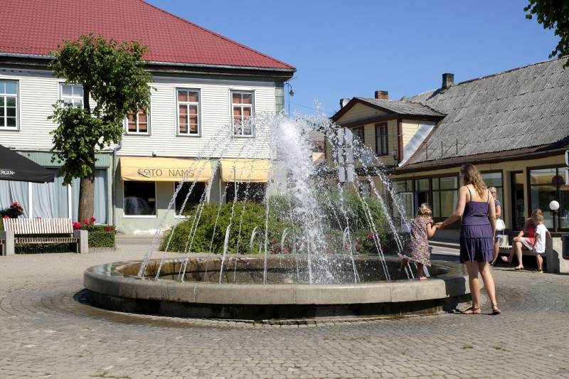 Strūklakas - gotobaltic.com