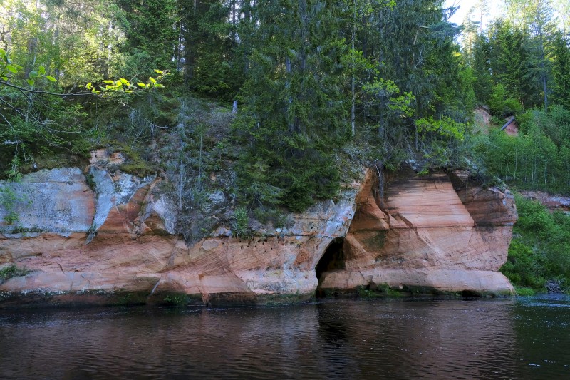 Outcrop, steep coast, cave - gotobaltic.com